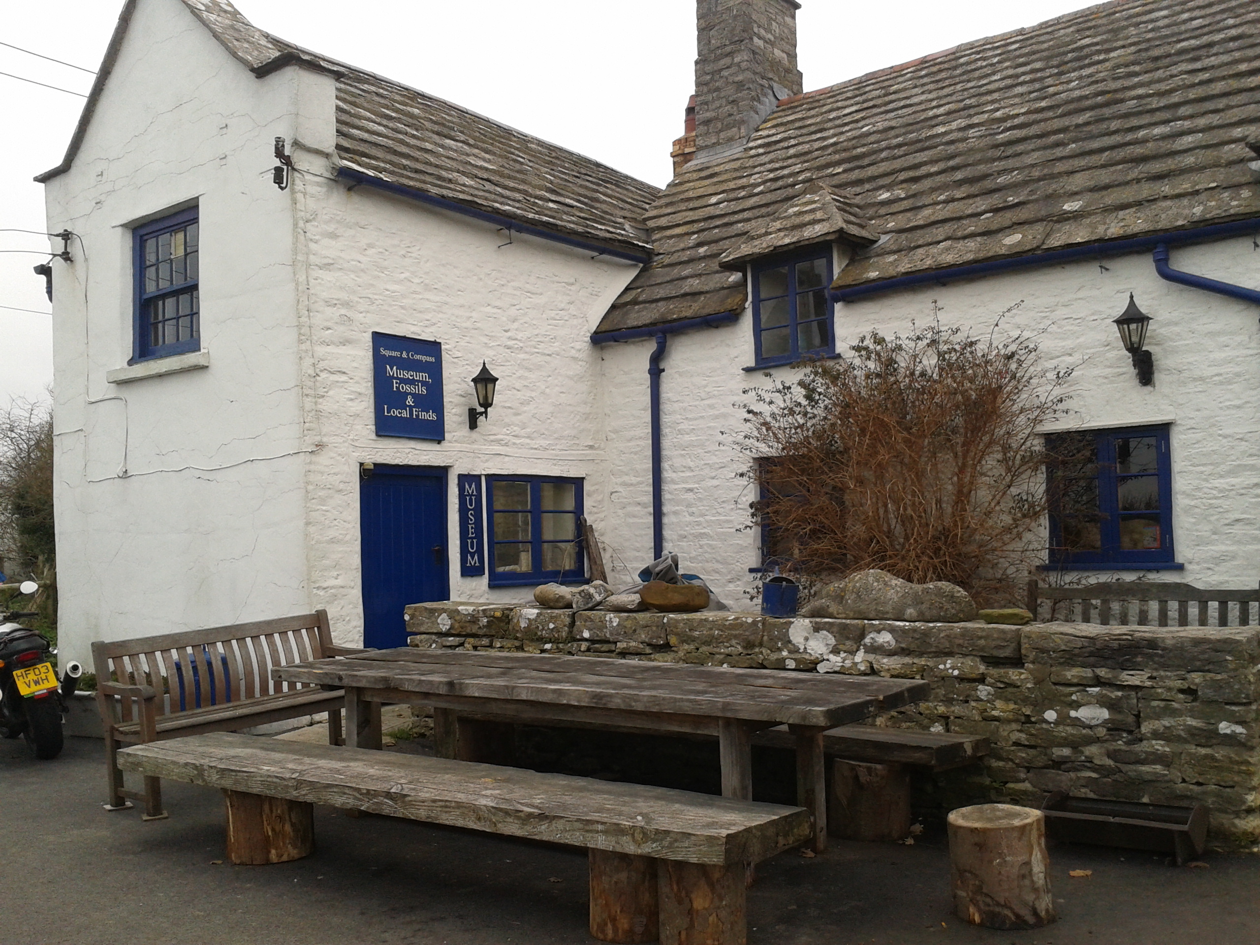 Swanage to Worth Matravers – The White House – Swanage